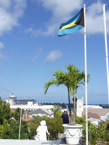 バハマクルーズ 下船編: Caolitaの小径